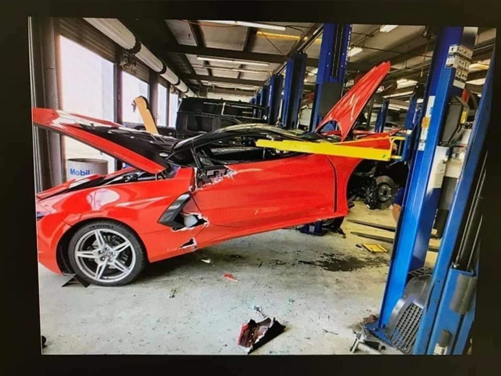C8 Corvette Lift Points Matter, One Already Fell Off A Dealership Lift ...